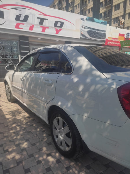 Lacetti 1.8 3 pozitsiya
