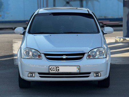 Lacetti 1.8 автомат 2010 год