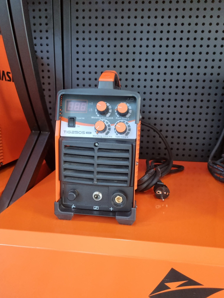 Сварочный инвертор Jasic Tig-250(w228) по UZUM NASIYA