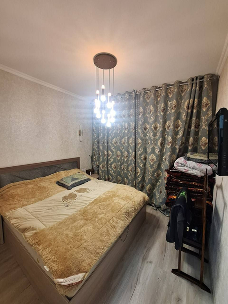 Продается квартира в Мирзо Улугбекском районе ориентир Ахмад Югнаки