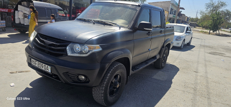 UAZ patriot 2015