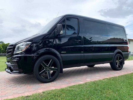 Бампер передний элеганс Mercedes Sprinter W906