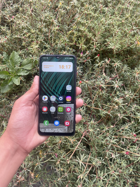 Samsung galaxy a12 xotirasi:64gb