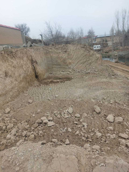 Konigil hududida zudlik bilan yer  sotiladi!