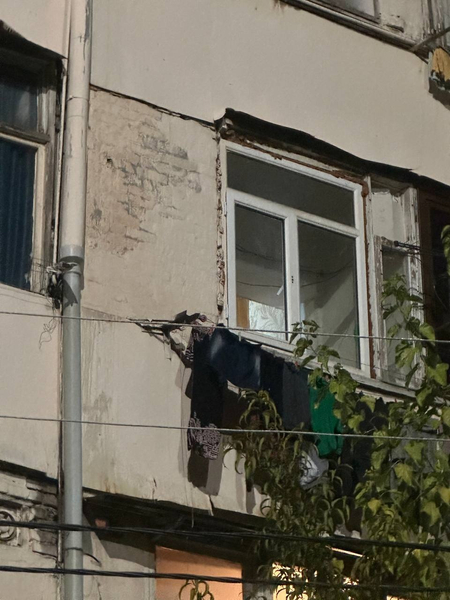 Уй сотилади озимни уйим