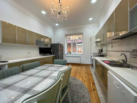 Сдается в аренду дом 600 м² .на М-Улугбекском районе. Ломоносов(J3046)