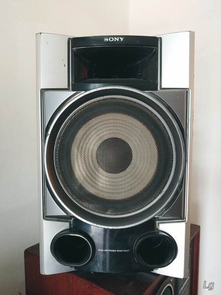 Sony      kalonki
