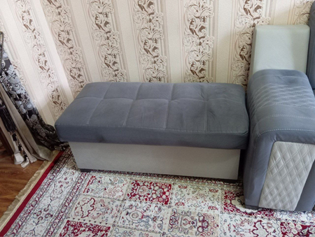 Ugalog divan sotiladi