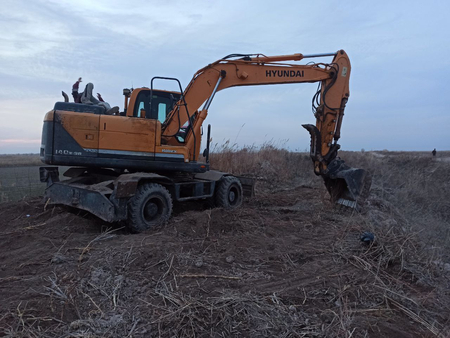 HYUNDAI ROBEX 140W-9A экскаватор