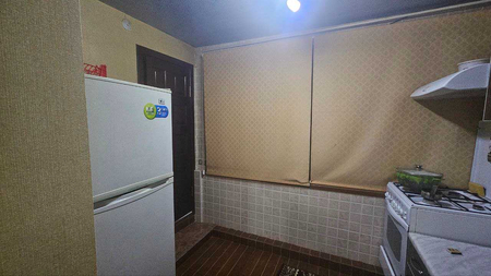 Продаётся 2х комн квартира на 2 этаже Ор-р Голубой экран