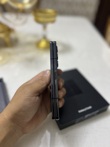 Galaxy z fold 5 12/256 gb