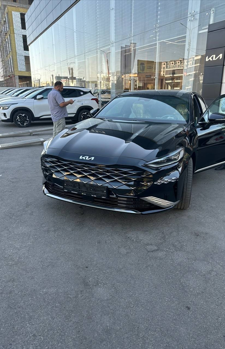Kia k8 yangi 2024