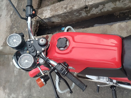Jawa 1988 sotiladi
