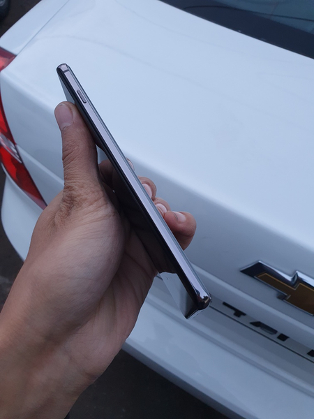 Samsung Galaxy S10 PLUS DUOS. OzU 8/512 GB. Garantya bor. Halol