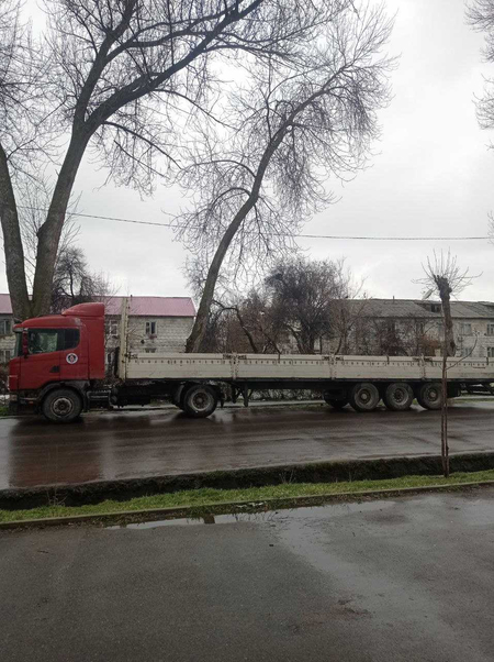 Продаеться грузовая машина