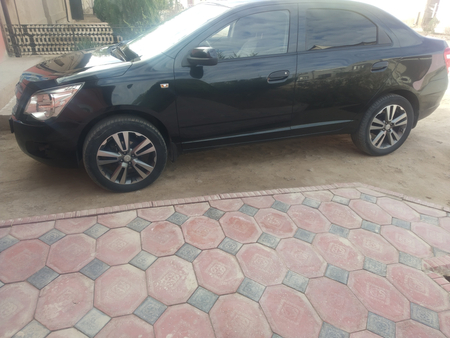 17R  LADA VESTA CROSS  diska baloni bn sotiladi