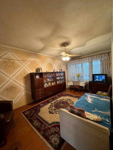 Продается 4/2/4 на Ц-5