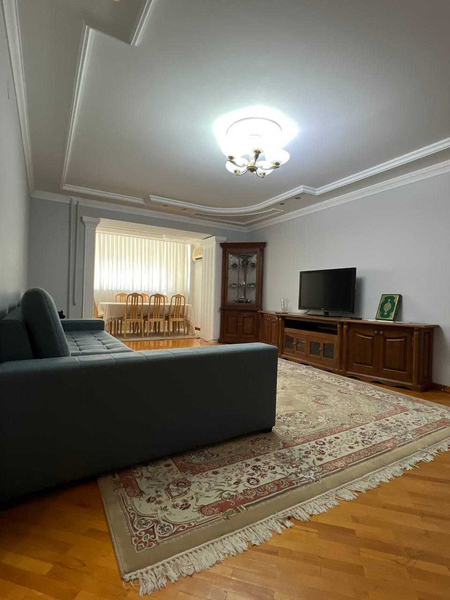 V1417  ПРОДАЕТСЯ 3/2/5  Метро Айбека   100м2  евро ремонт
