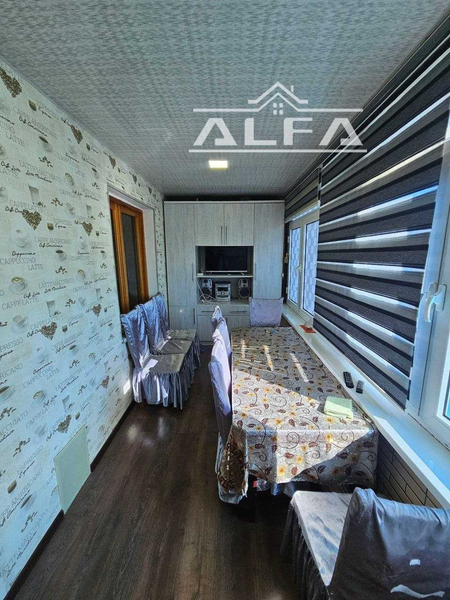 3 xonali 85m² 4-qavat sotiladi.