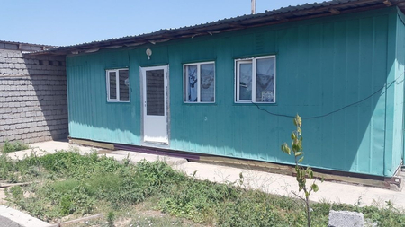 Продаеться нов. дом на зем.уч.70сот.в 17км от метро М.Горкого в Кибрае