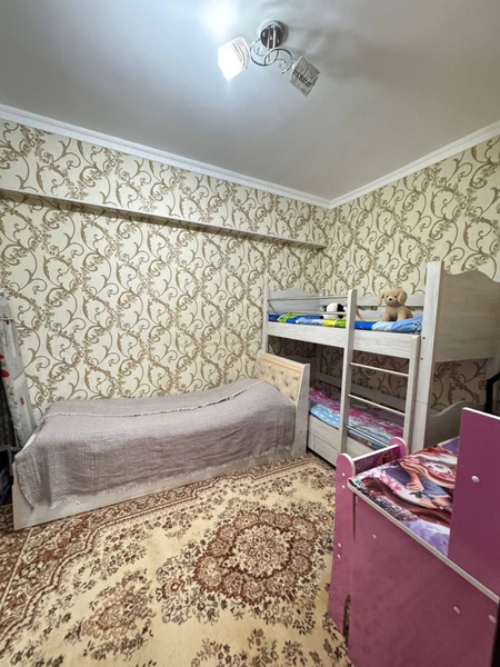 Спутник 16А .2 хона 3 қилинган.57 квадрат.52.000$