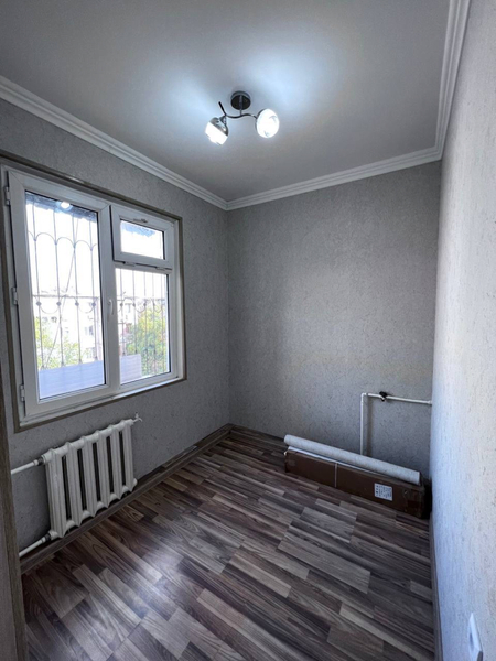 Срочно продам 2/4/4 ком квартиру куйлюк 1