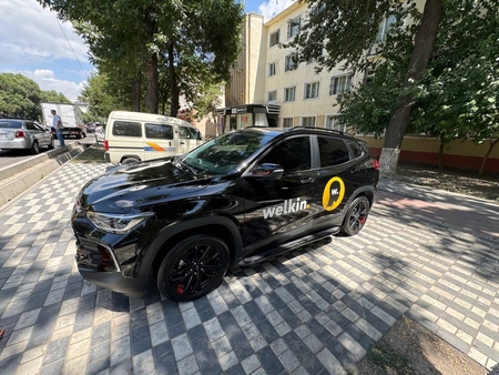 Продается Tracker 2 черного цвета! Китай, последняя позиция RED LINE!