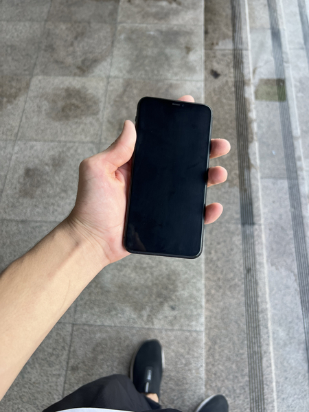 Iphone 11 pro max 256 срочно пул кере