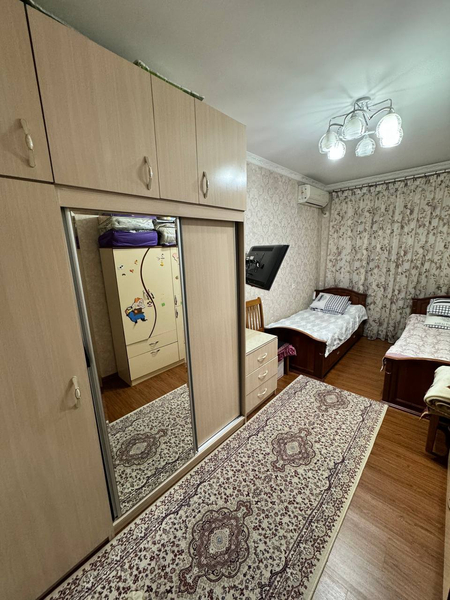 Продаётся 4-х комнатная квартира Алмазар, Себзор