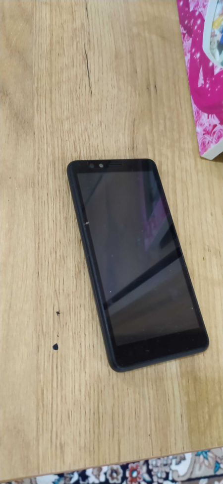 Samsung J3 qora sotiladi