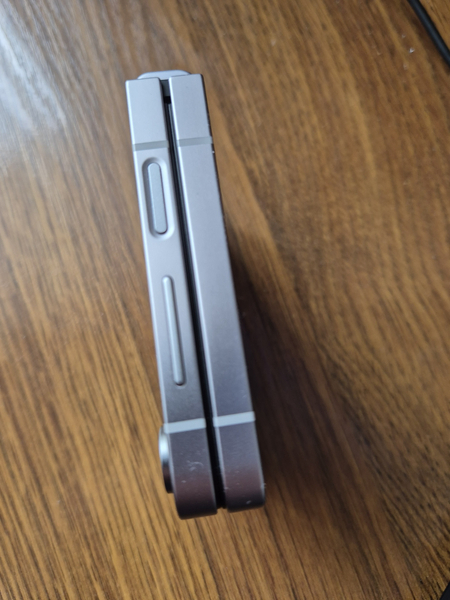 Продам Samsung Z FLIP 6 256gb