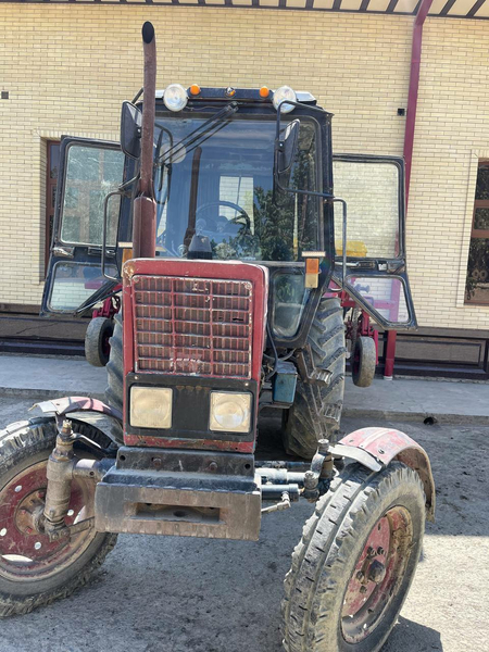 Mtz 80.1 sotiladi
