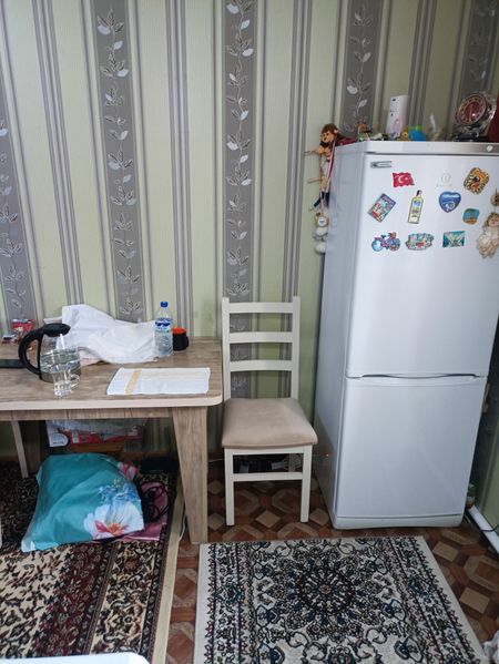 Спутник 4.дом 24кв6 3 х КОМ на втором этаже в деревянном доме чистая