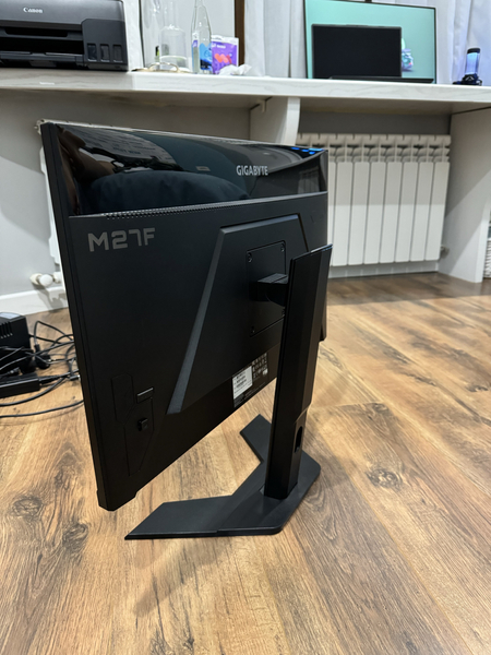 Продаю монитор GigaByte M27F