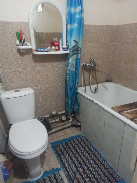 Продаётся 1х комн квартира на 3 этаже Ор-р Пиридастгир