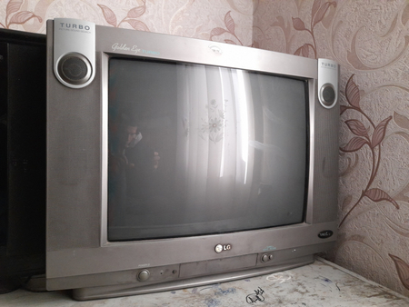 LG Televizor seriy LG