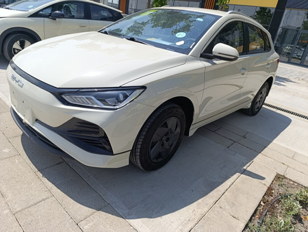 Byd e2 luxury 17000
