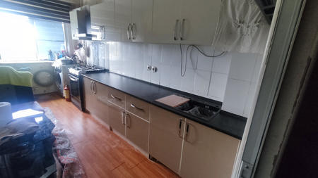 Ремонт рестоврация кухонной мебели замена столешницы