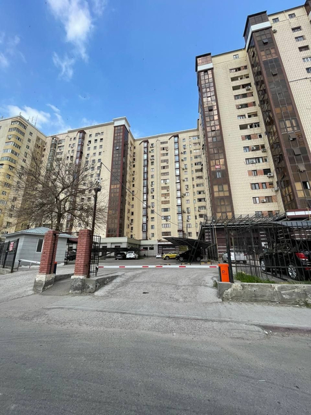 Прод-ся 4 КОМН-Я кв-ра с РЕМОНТОМ в новостройке в ЯККАСАРАЕ.(97887)