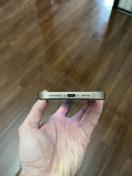 iPhone 16 Pro Max 256GB Desert Titanium