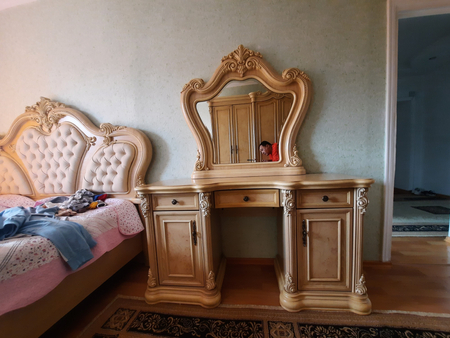 Срочно продаю спальни гарнитур