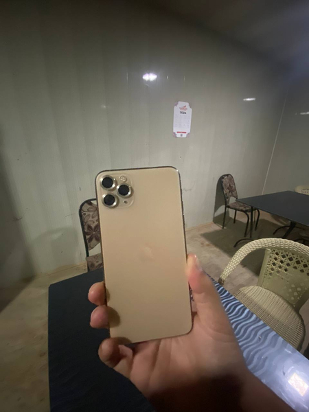Продам телефон iPhone 11 Pro Max (Gold)256gb