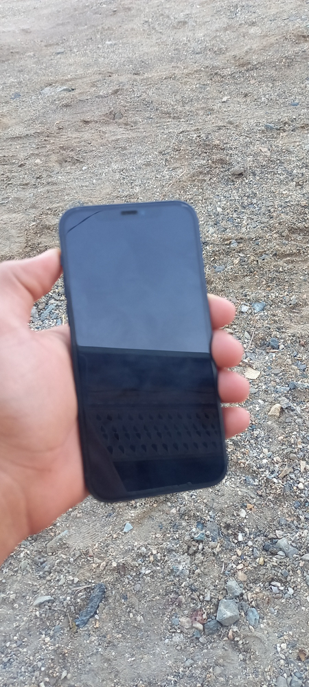 Iphone 12 64GB .