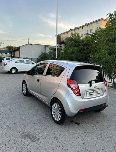 Spark 2 pozitsiya srochni sotladi