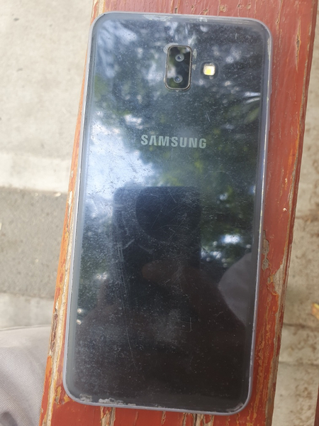 Samsung gelexsi j 6+