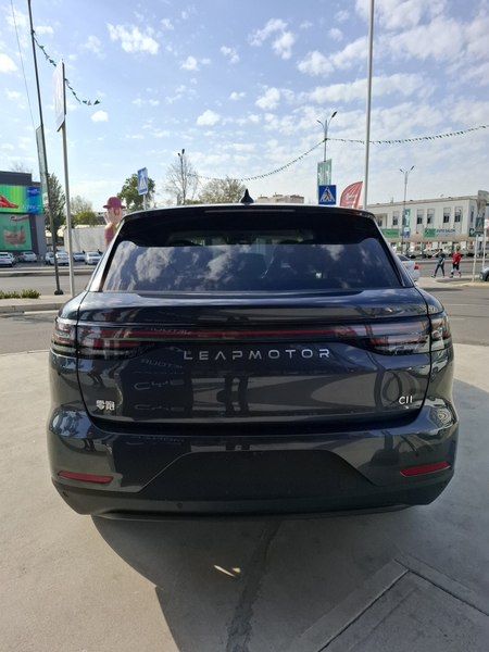 Lepmotor C 11 Sotiladi