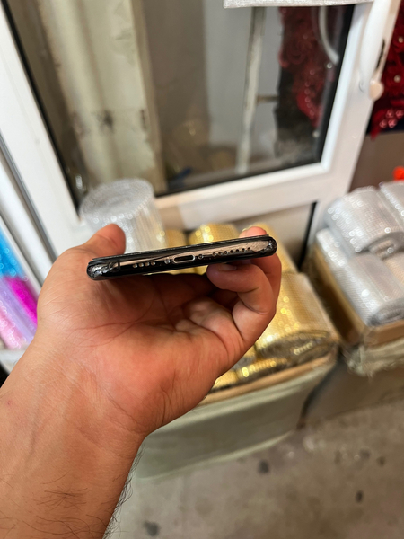 Iphone XS MAX 256GB mazza qb ishlatishga srochna