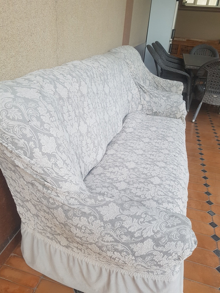 Продаются старинные крела и диван
