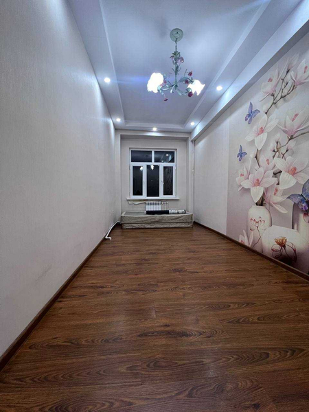 Яккасарайский район.ул.Нукус в центре Продается 2х комнатная квартира
