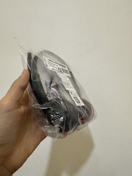 Plantronics наушники продам!